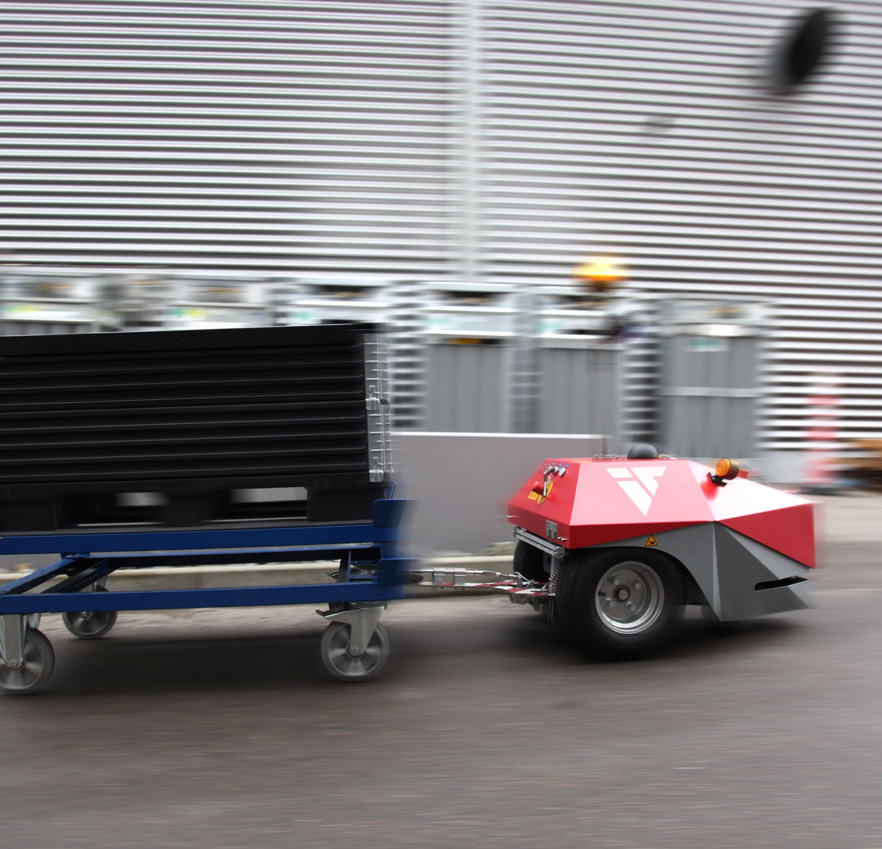 Advanced AMR indoor and outdoor | Innok Robotics